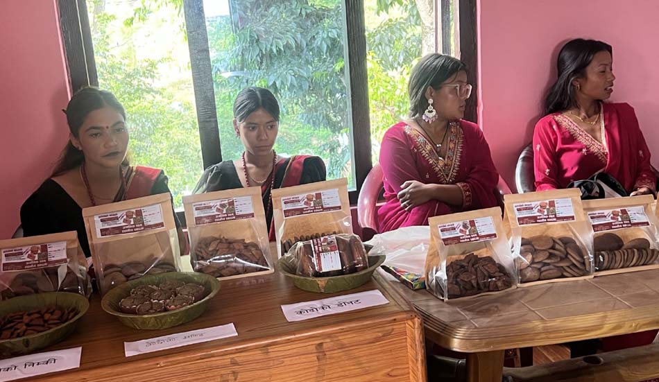 कक्षा १२ को परीक्षा दिएर बसेकालाई कोदोको परिकार बनाउने तालिम ...